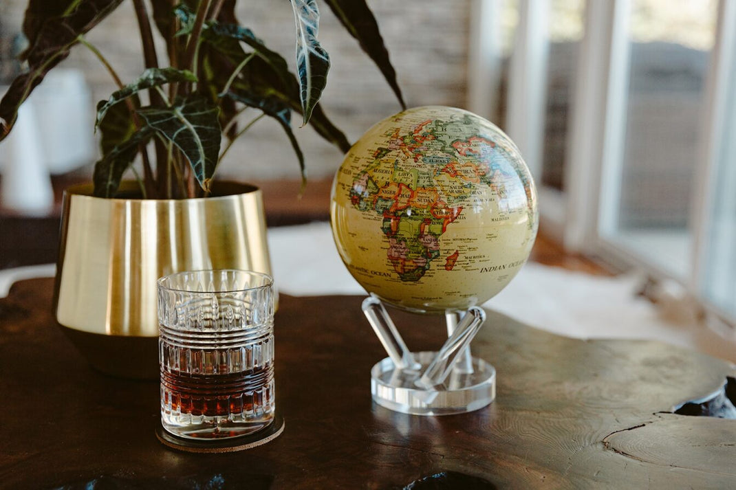 MOVA Globes | Earth with Clouds | Innovative Rotating Globe Decor ...